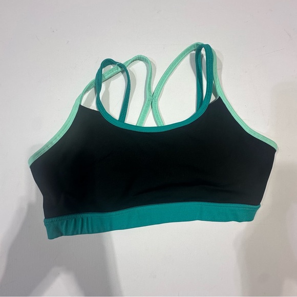 GAIAM | Intimates & Sleepwear | Gaiam Black And Teal Sports Bra | Poshmark
